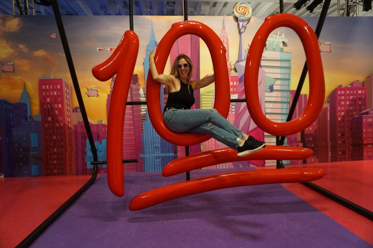 Selfie Background 3D Letters Projects and Examples Gallery - WhiteClouds