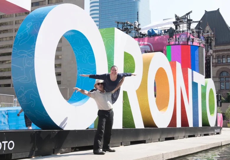 Selfie Background 3D Letters Projects and Examples Gallery - WhiteClouds