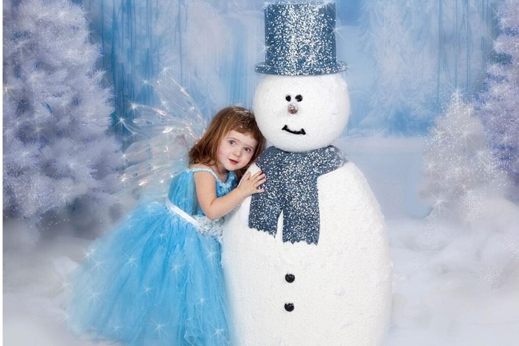Foam Snowman Decoration | We build snowmen in many sizes and shapes ...