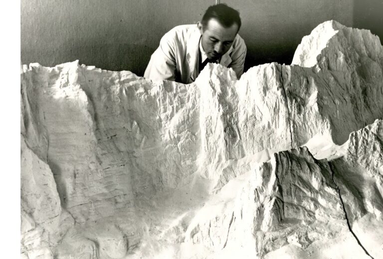 Raised Relief Maps - WhiteClouds