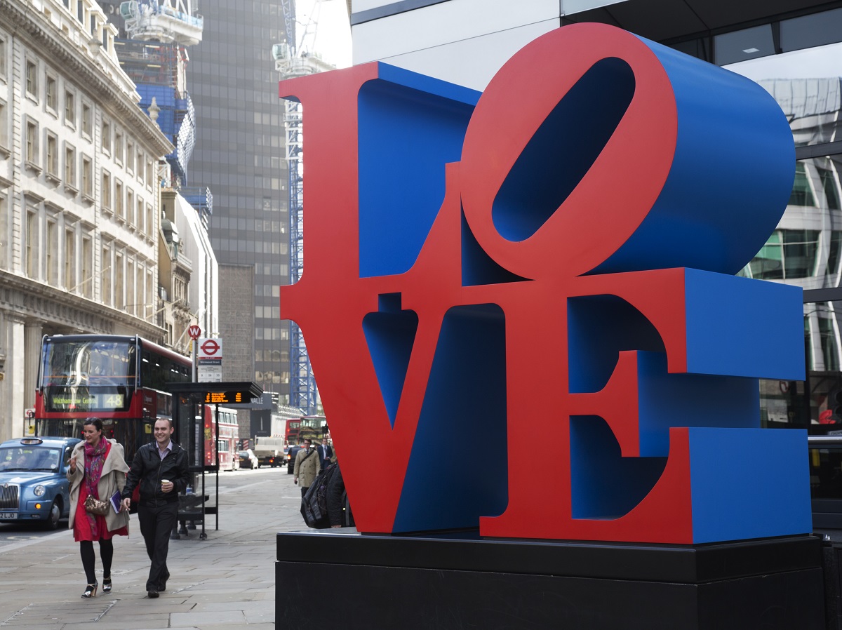 Top 10 3D Letter Sculptures - WhiteClouds