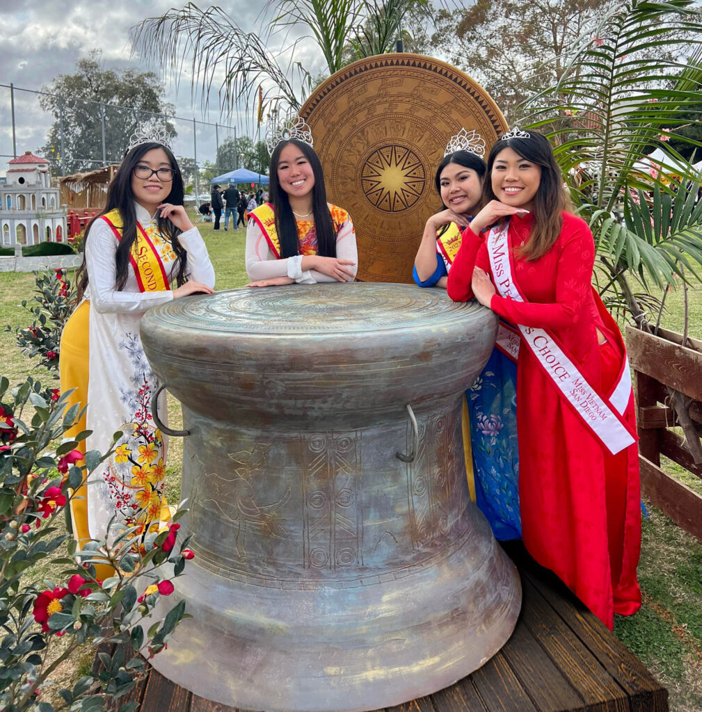 Custom Props - WhiteClouds