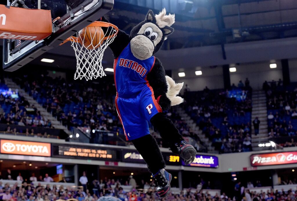 NBA Mascots - WhiteClouds