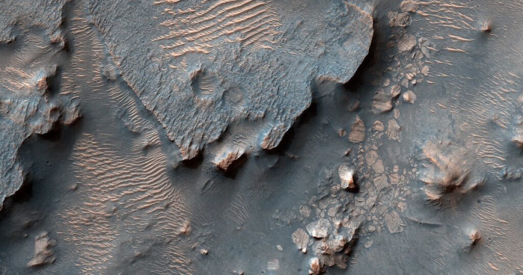 Image: Angular Fragments in Nili Fossae - WhiteClouds