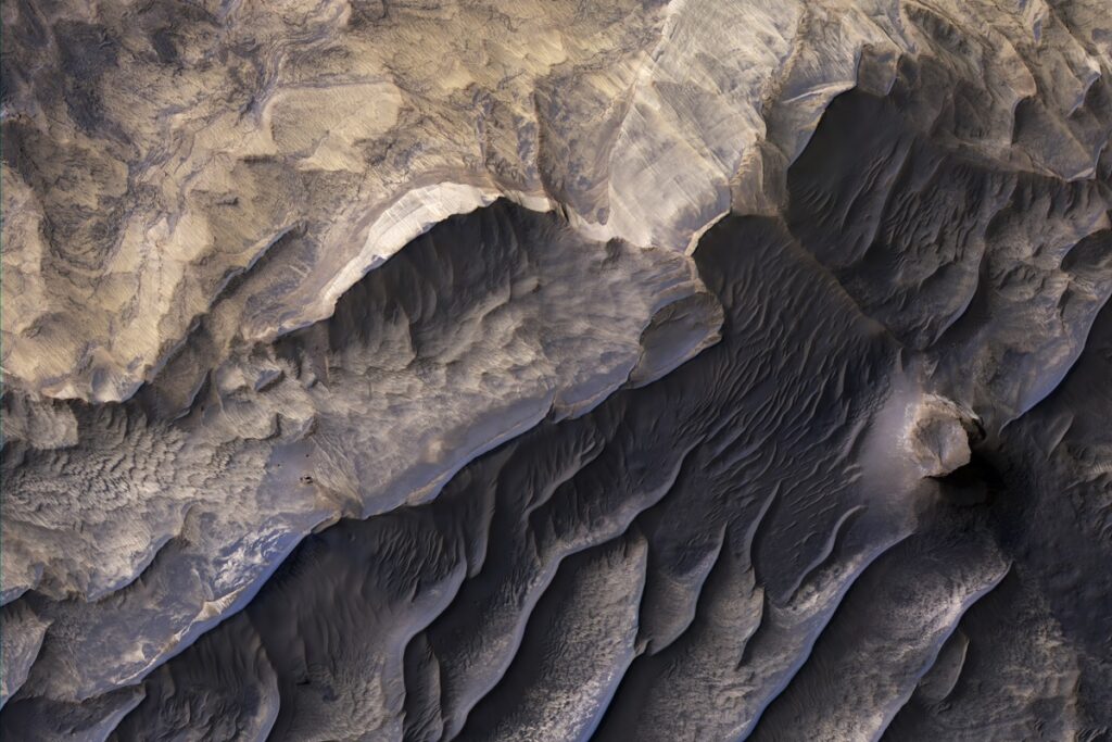 Candor Chasm - WhiteClouds