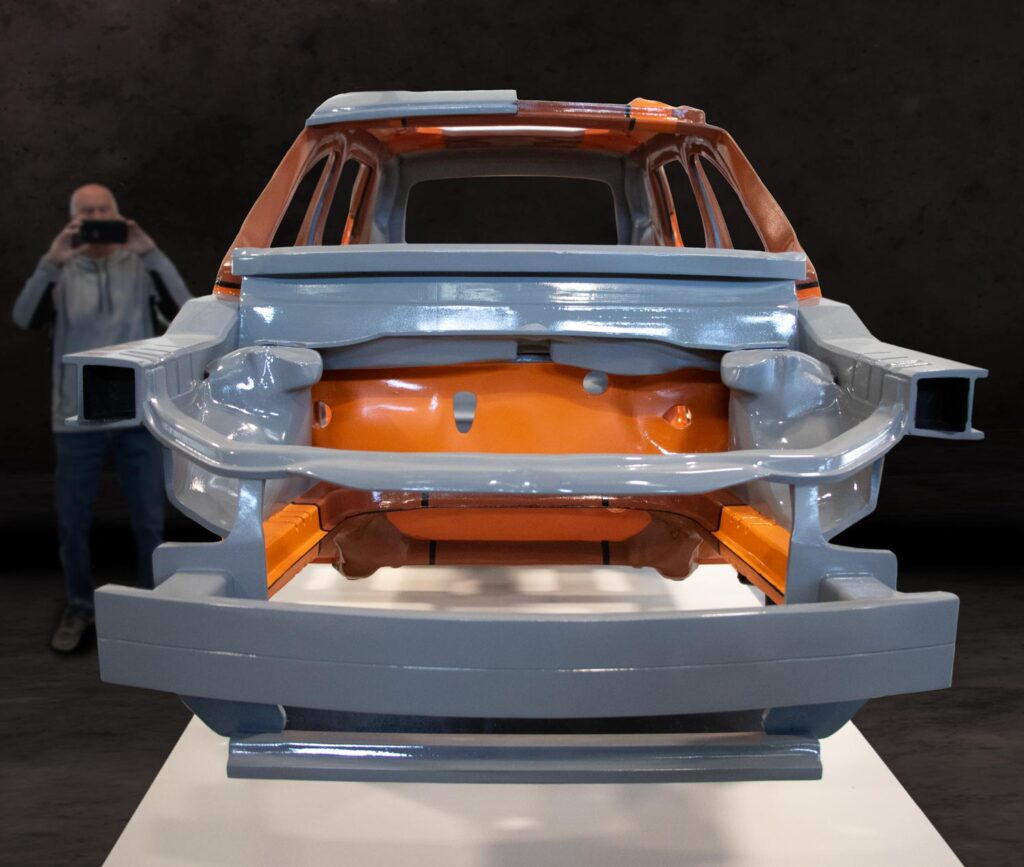 Vehicle Frame Replica - WhiteClouds