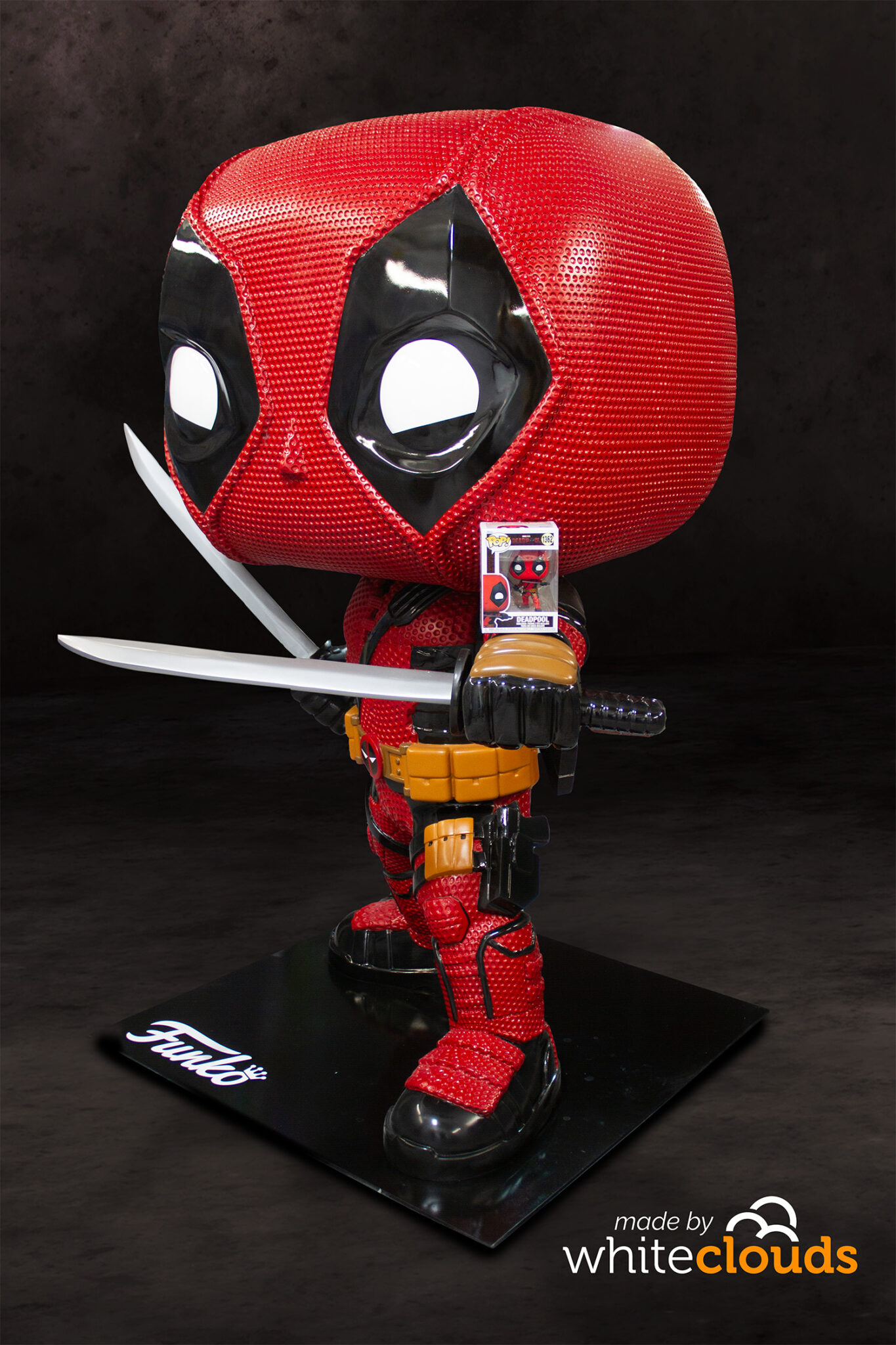 Giant Deadpool Statue - WhiteClouds
