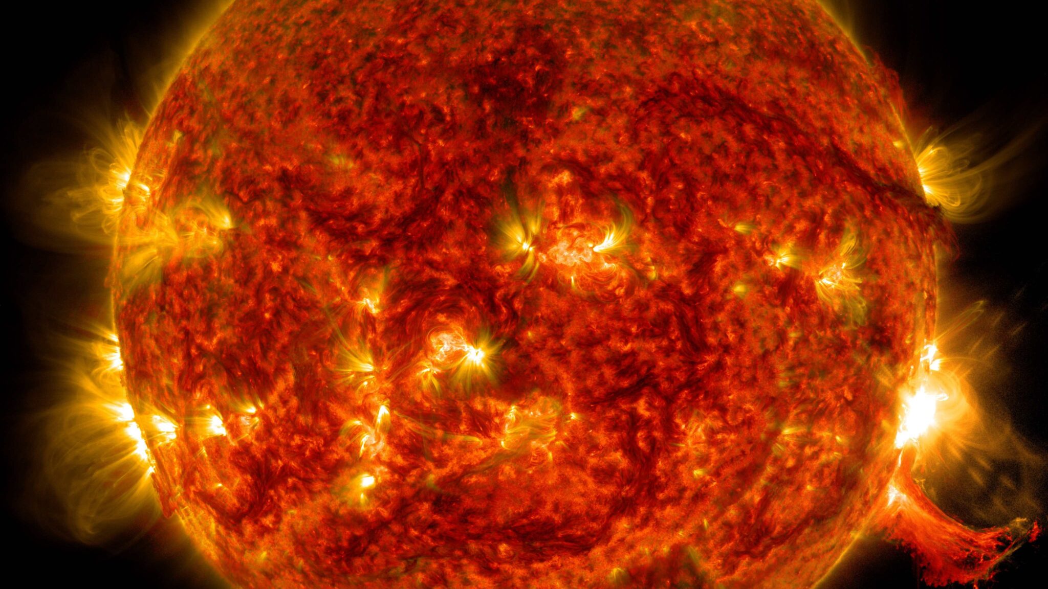How Big is the Sun? - WhiteClouds